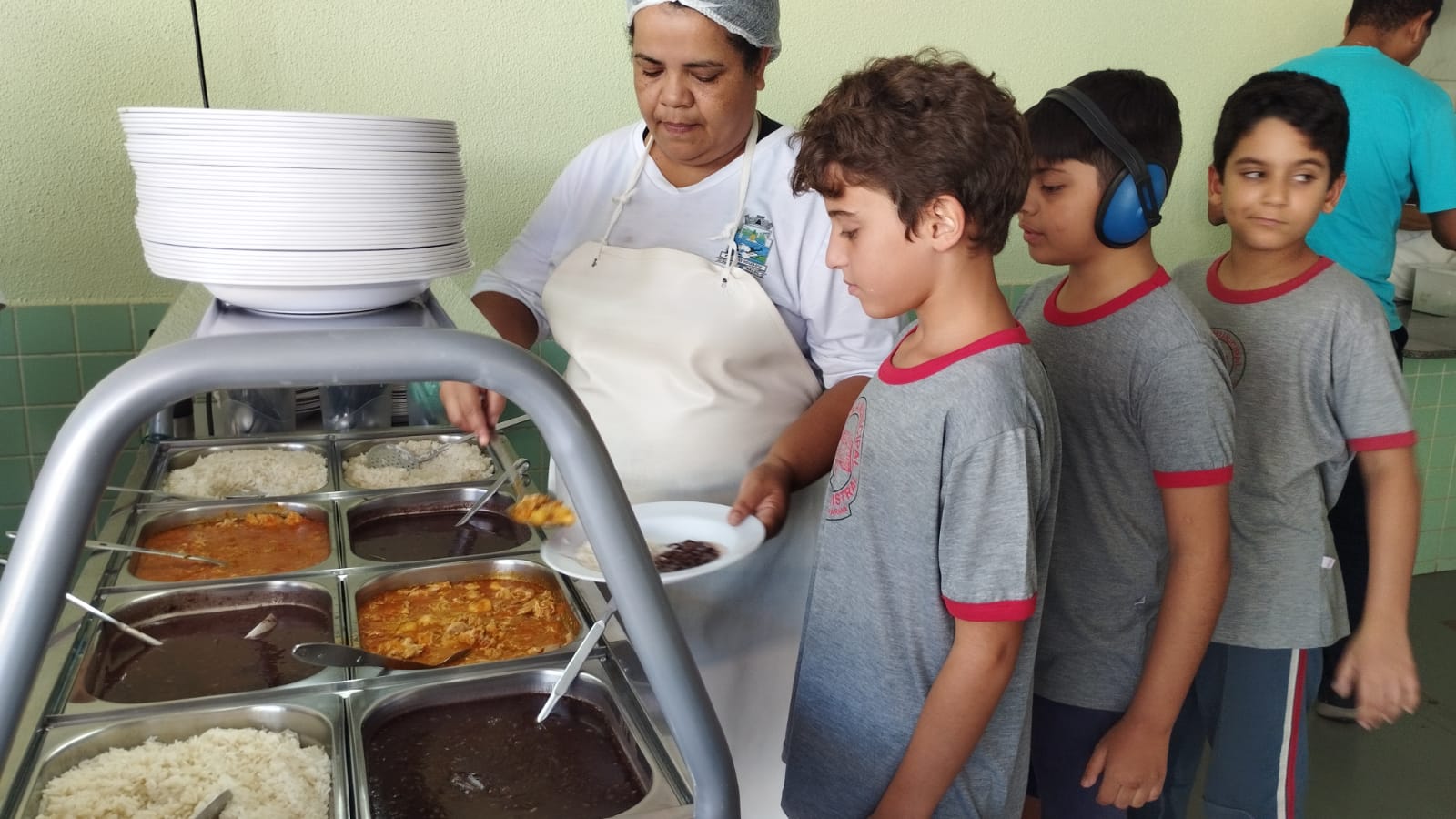 A qualidade da merenda escolar em Foz do Iguaçu: cuidado e sabor à mesa ...